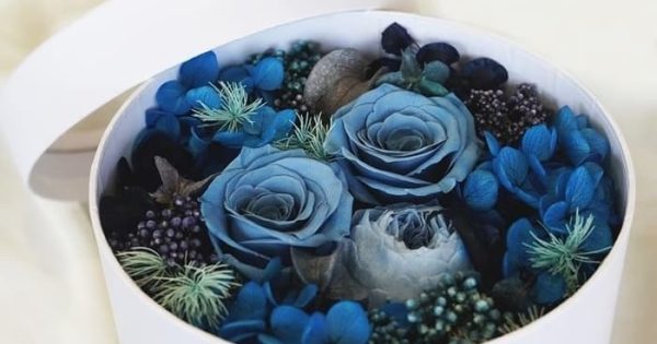 The Charm of Bespoke Bloom Boxes in Singapore