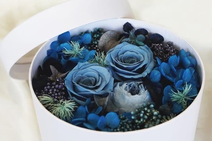The Charm of Bespoke Bloom Boxes in Singapore
